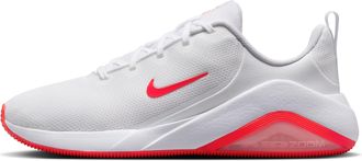 Nike Nike Workout-Schuh Bella 7 Workout-Schuh Für Damen, White/Bright Crimson-White, FZ1689-101, 36.5 EU (W 6 US)