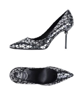 Roger Vivier SCHUHE - Pumps auf YOOX.COM