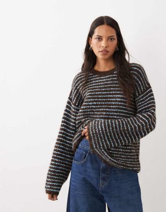 4th & Reckless Exclusivit&eacute; - 4th & Reckless - Pull ras de cou en maille textur&eacute;e aspect laine &agrave; manches amples et rayures - Chocolat et bleu-Marron