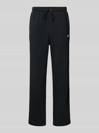 Nike Sweatpants mit Logo-Stitching und Eingrifftaschen
