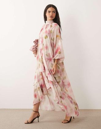 Tfnc Maxikleid aus Chiffon mit gestuftem Saum und Blumenmuster-Mehrfarbig
