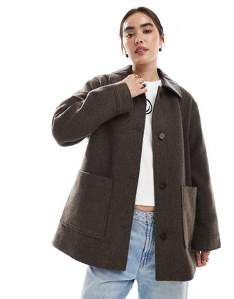 Asos Elegante Jacke in Mokka mit Steppfutter und Kragen in Lederoptik-Braun