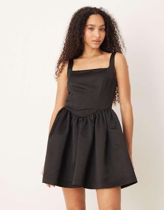 Gina Tricot Gina Tricot - Minikleid im Korsettstil aus Satin in Schwarz