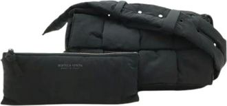 Bottega Veneta Pre-owned Sac bandouli&egrave;re matelass&eacute; en nylon Tech Cassette - Femme - Pre-owned - Noir - Taille: ONE Size