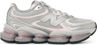 New Balance 2000 Baskets en maille grises et roses