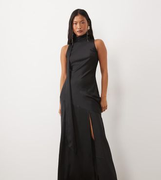 Tfnc Petite robe longue en mousseline &agrave; col montant sans manches avec fente sur la cuisse en noir