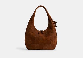 Coach Alter/Ego Gro&szlig;e Schultertasche In Halbmondform Aus Upcrafted-Wildleder Im Schachbrettmuster