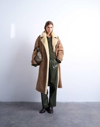 Topshop Manteau long habill&eacute; en imitation peau de mouton - Marron et cr&egrave;me-Noir
