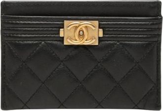 Chanel Pre-owned &Eacute;tui &agrave; cartes en cuir Boy - Femme - Pre-owned - Noir - Taille: ONE Size