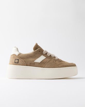 D.A.T.E. court platform suede camel