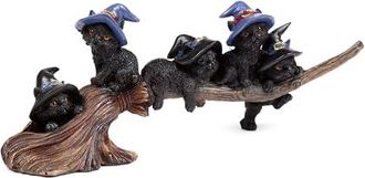 Puckator Figur Schwarze Katzen mit Hexenhut auf Zauberbesen - Handbemalt, Halloween Skulptur und Haus