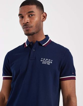 Tommy Hilfiger Polo avec liser&eacute;s au col et aux poignets - Bleu marine