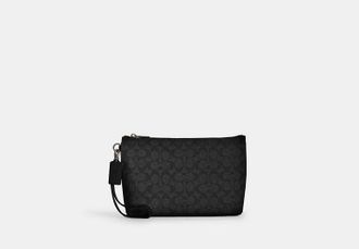 Coach Beutel Aus Charakteristischem Canvas