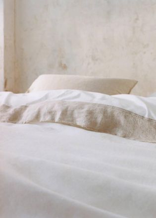Mango Drap plat coton lav&eacute; bord lin lit 150/160 cm sable - Home - Lit 150/160 cm - MANGO HOME