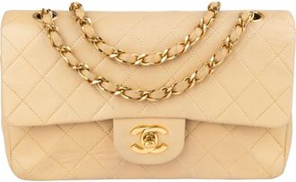 Chanel Crossbody Bags - Chanel Quilted Lambskin 24K Gold Small Double Flap - Gr. unisize - in Beige - f&uuml;r Damen