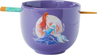 Silver Buffalo Disney Princess The Little Mermaid Ramensch&uuml;ssel aus Keramik mit Essst&auml;bchen mit Arielle und Flunder, 590 ml