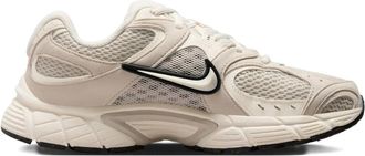 Nike V5 RNR Sneakers - Nude