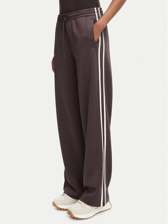 Guess Jogginghose V6YB08 K4286 Dunkelbraun Regular Fit