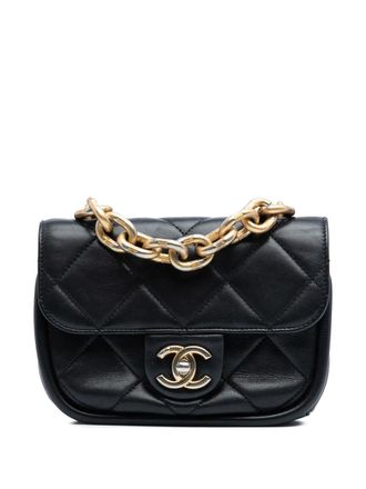 Chanel mini sac &agrave; main Chain Top Handle Flap en peau dagneau matelass&eacute;e (2021-2025) - Noir