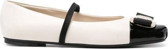Ferragamo Ballerinas - Flat Shoes Beige - Gr. US_5_5 - in Beige - f&uuml;r Damen