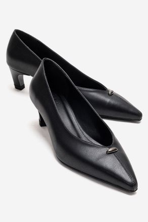 Prologue Versay Spitzer Zehenbereich Kitten-Heel Pumps