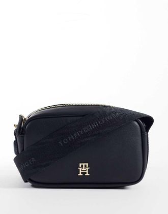 Tommy Hilfiger Kameratasche in Schwarz mit Logoband