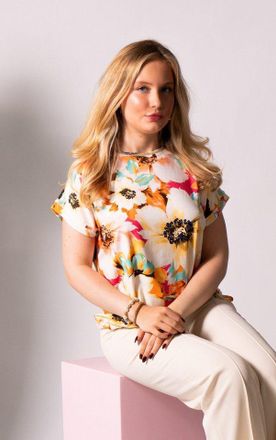 Passioni T-Shirt mit Blumenprint und Kordelzug am Saum