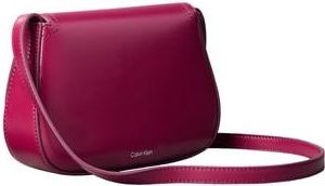 Calvin Klein Sac bandouli&egrave;re &agrave; rabat