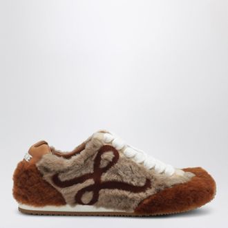 Loewe Ballet Runner 2.0 Sneaker aus hell-/dunkelbraunem Schaffell