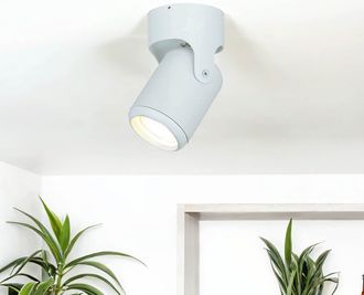 Licht-Erlebnisse Deckenspot Wei&szlig; GU10 &Oslash; 76 mm H: 128 mm klein schwenkbar Aufputz Aufbaustrahler Decke Wohnzimmer Deckenlampe K&uuml;che