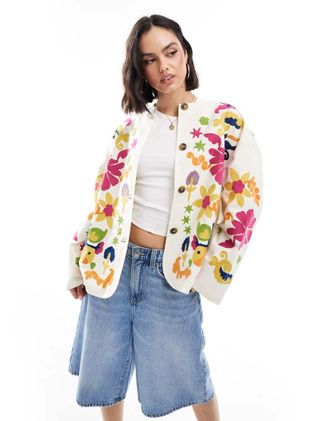 Asos Kragenlose Jacke in Ecru mit Stickerei-Neutral