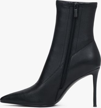 Estro & Luminara Ankle Boots 959-566
