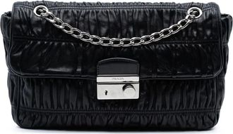 Prada sac porté épaule Gaufre Sound Lock médium en cuir Nappa (2007-2025) - Noir
