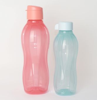 Tupperware to Go EcoEasy 500ml Hellblau mit Schraubverschluss + 750ml Rosa mit Clipverschluss Trinkflasche Flasche EcoEasy &Ouml;koflasche