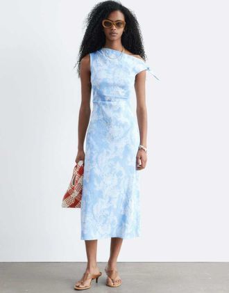 & Other Stories Robe mi-longue asym&eacute;trique en lin majoritaire &agrave; encolure bateau et imprim&eacute; - Bleu clair