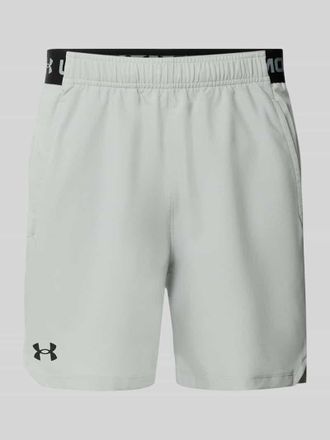Under Armour Shorts mit elastischem Bund und Logo