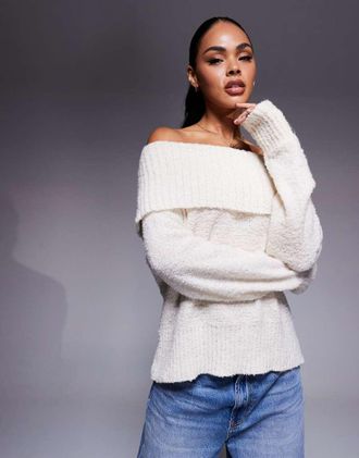 Princess Polly Parkley - Pull en maille bouclée avec encolure bardot large - Crème-Blanc