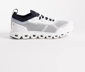 On Running ON - Cloud 6 Versa - All-Day-Sneaker in Wei&szlig; und Schwarz