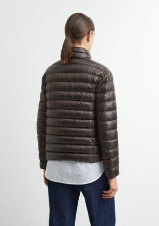Comma Winterjacke Outdoor-Jacke Leichte Daunenjacke mit integrierter Packtasche