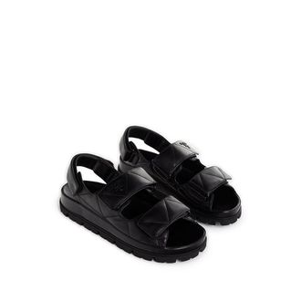 Prada Sandales en cuir matelass&eacute;