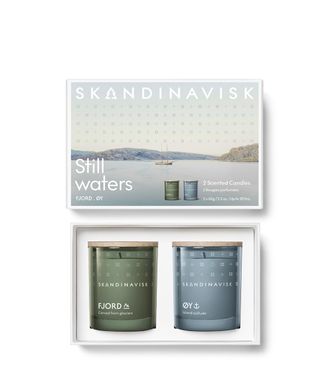 Skandinavisk Still Waters Geschenkset mit 2 Kerzen, Fjord, &Oslash;Y Island. Vegane Formel, 200 g x 2