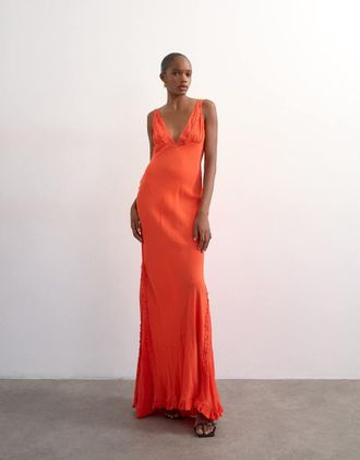 Topshop Robe habill&eacute;e longue avec d&eacute;tails brod&eacute;s - Orange