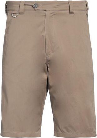 low brand BAS - Shorts et bermudas sur YOOX.COM