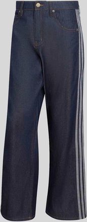 adidas Originals Straight Fit Jeans mit Kontraststreifen