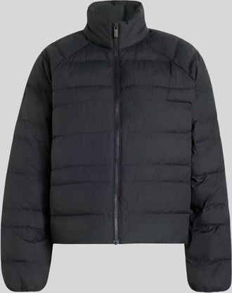 adidas Regular Fit Steppjacke mit Logo-Print