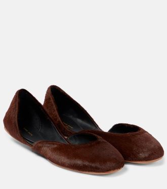 The Row Ballerines Gemma en cuir façon poulain