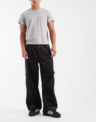 adidas Originals Adicolor - Pantalon cargo en velours c&ocirc;tel&eacute; - Noir
