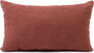 G&ouml;zze Kissen Sven, Dekokissen in genoppter Optik, Weiches Sofakissen mit F&uuml;llung, 100% Polyester, 30 x 50 cm - Beere