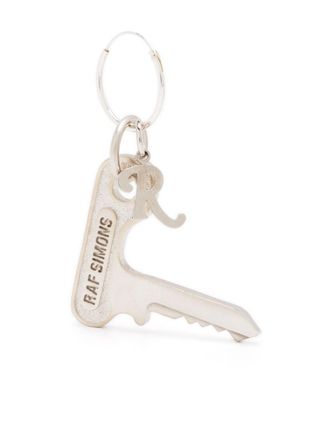 Raf Simons Hängeohrring mit Logo-Gravur - Silber