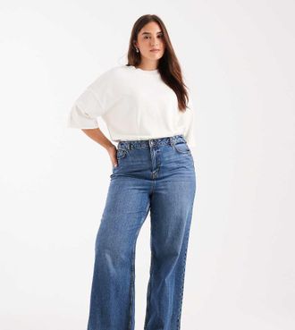 New Look Plus New Look Curve - Adalae - Jeans in Mittelblau mit weitem Bein